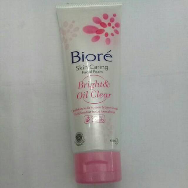 Jual Biore Skin Caring Facial Foam Bright & Oil Clear 100g | Shopee ...