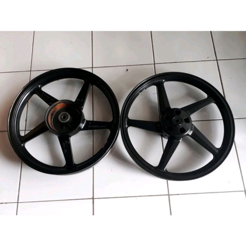Jual VELG PELEK YAMAHA VIXION LAMA ORIGINAL COPOTAN | Shopee Indonesia