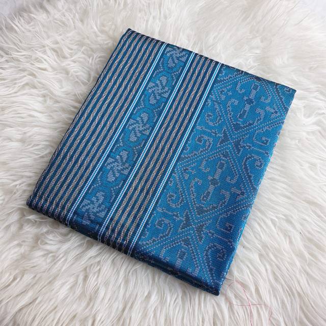 Jual Tenun songket baron 2 warna 2 dimensi Biru muda mix Silver Simple ...
