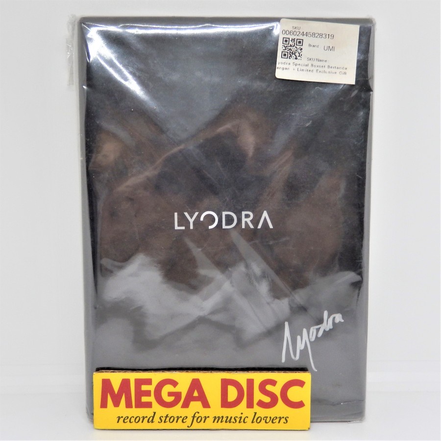 Jual Boxset CD Lyodra Limited Exclusive Gift Bertanda Tangan Album ...