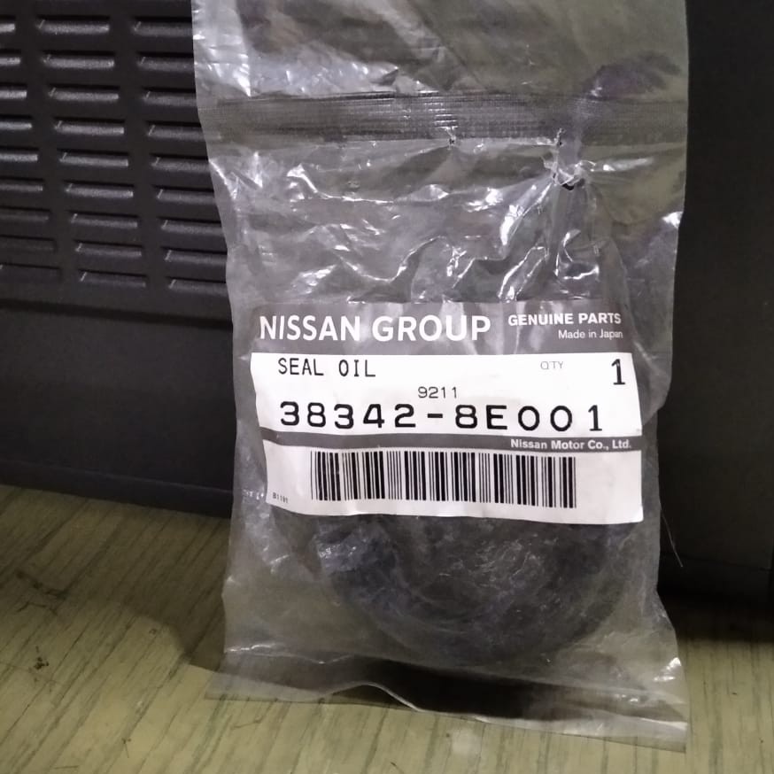 Jual SEAL AS RODA KANAN NISSAN LIVINA 1.5 JUKE EVALIA MARCH MATIC 38342 ...