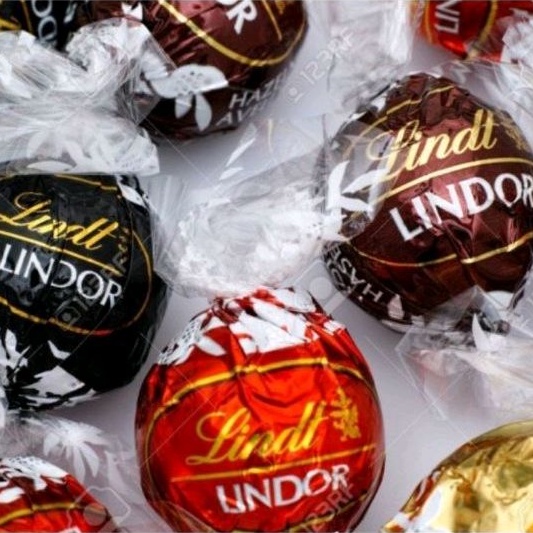 Jual Lindt Lindor Chocolate Truffle Milk Assorted Extra Dark Pistachio ...