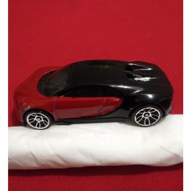 Jual Hotwheels Bugatti Chiron red custom | Shopee Indonesia