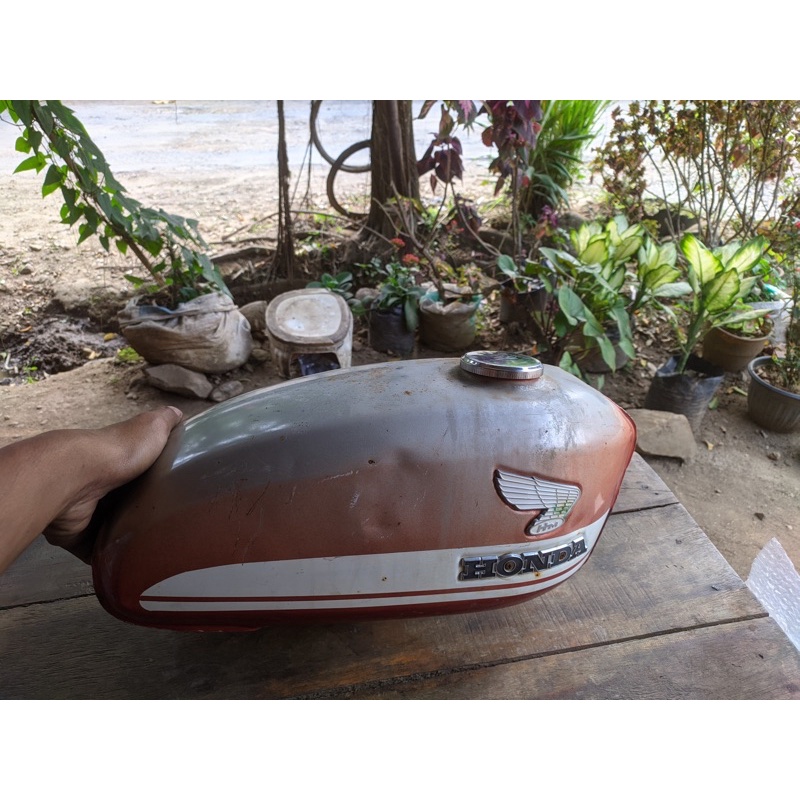 Jual Tanki Tangki CB100 K0 1970 Gastank CB GLATIK Ori Original US VERSI ...