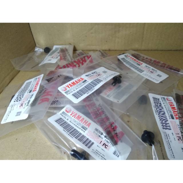Jual Baut rivet baut kancing Nmax original 2DP | Shopee Indonesia