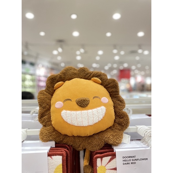 Jual LION PILLOW MINISO BANTAL SINGA VALENTINE SERIES SMILEY | Shopee ...