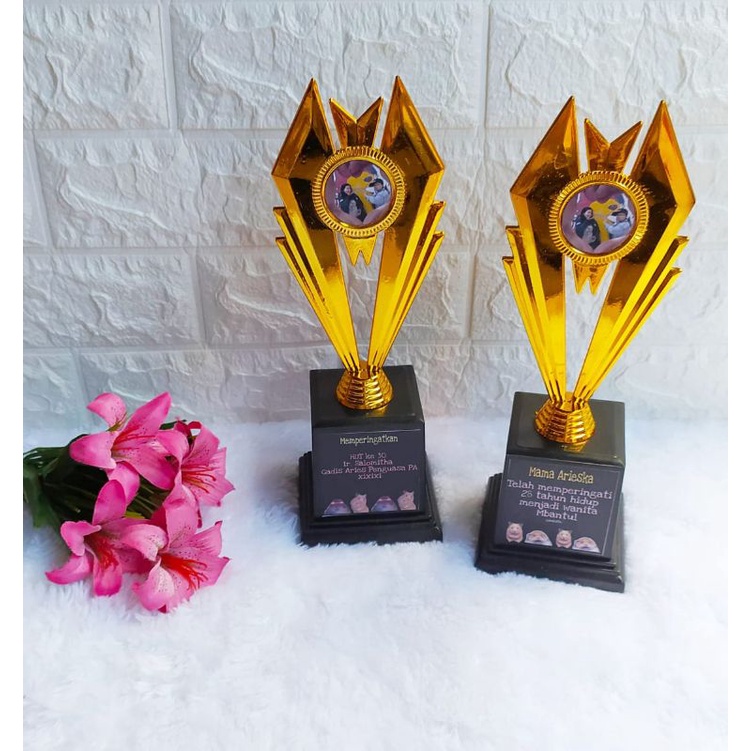 Jual Piala Trophy Custom Lomba | Shopee Indonesia