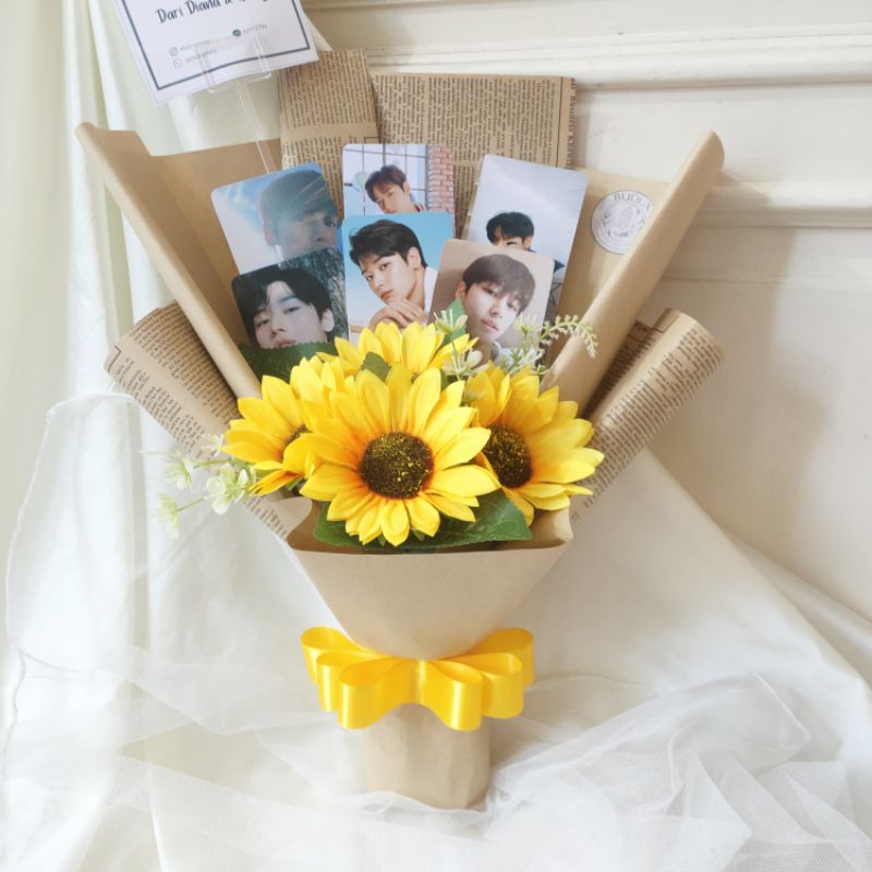 Jual BUKET PHOTOCARD / BUKET BUNGA MATAHARI / BUKET SUNFLOWER / BUKET ...