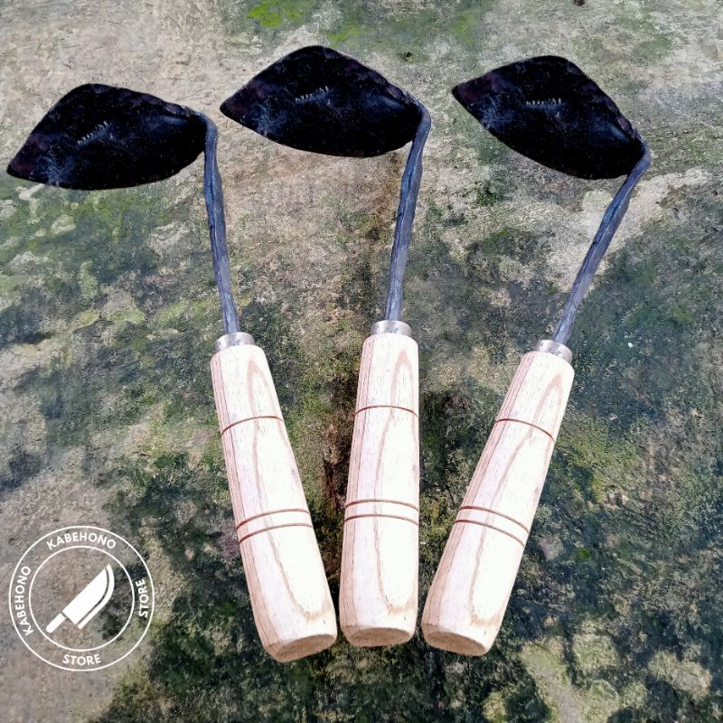 Jual CANGKUL KECIL MIRING KORET RUMPUT / CANGKUL MIRING KORET SAMPAH ...