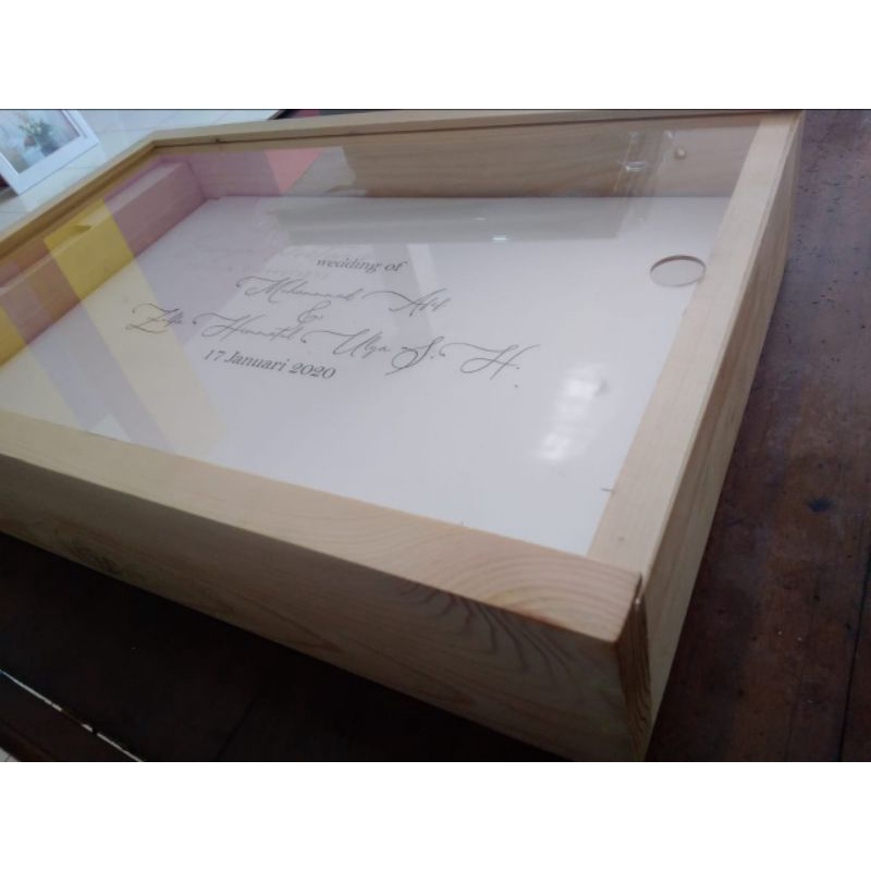 Jual album kolase 20x30 box kayu akrilik+grafir | Shopee Indonesia