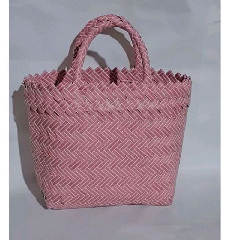 Jual keranjang anyam mini / keranjang mini warna / keranjang hampers ...