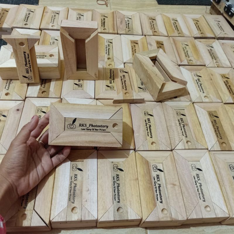 Jual flashdisk box / box kayu tempat flashdisk | Shopee Indonesia