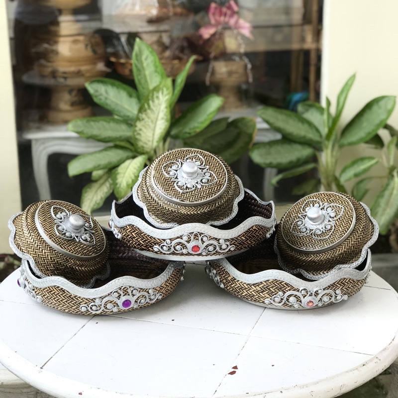 Jual Bokor Antik Ukir Mawar Silver Sarana Upacara Hindu Bali | Shopee ...