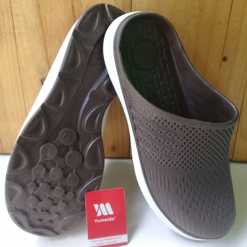 Jual Sepatu Sandal Karet Pria Yumeida GT 9117 L | Shopee Indonesia
