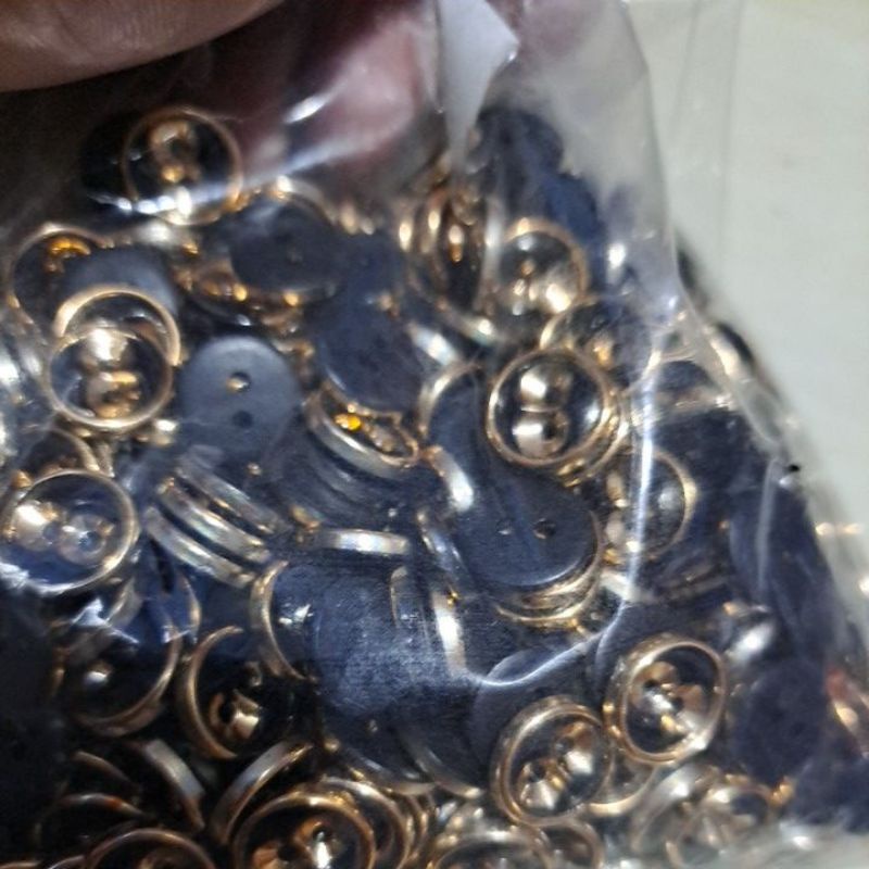 Jual KANCING BAJU MOTIF MATA HITAM LIST GOLD DIAMETER 13 MM/15 MM /18 ...