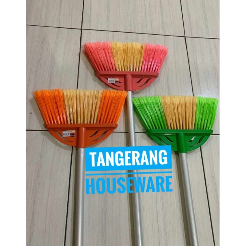 Jual SAPU LANTAI NAGATA Plastik Gagang Besi Panjang NAGATA 0717 ...