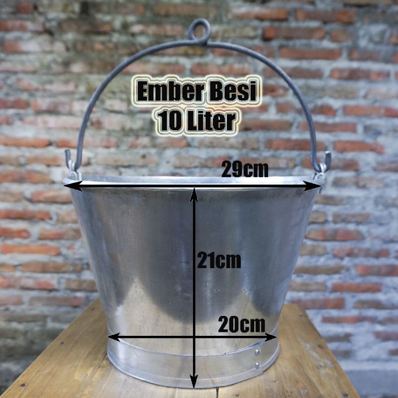 Jual Ember Besi ±7-10 Liter / Vas Bunga Vintage / Ember Timba Anti ...