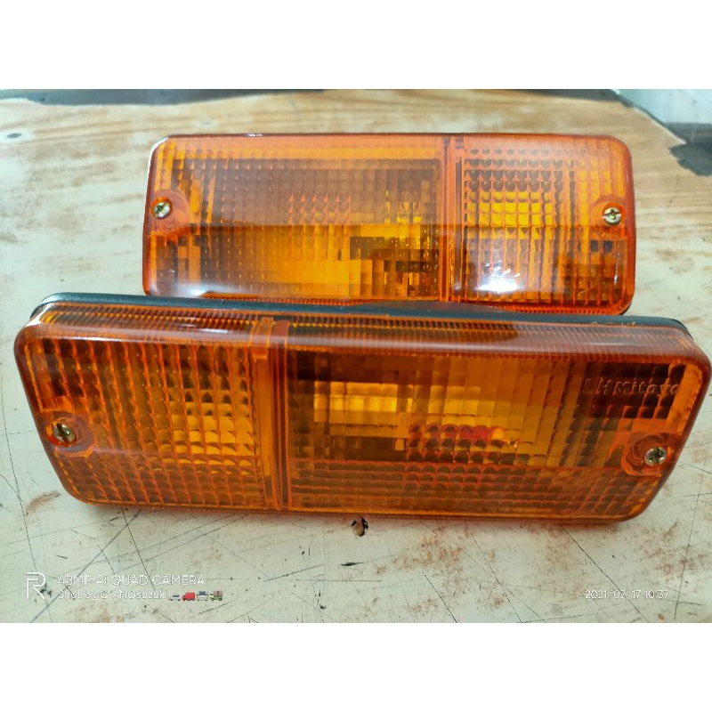 Jual lampu sein sen riting bemper depan Suzuki carry st100 jimny katana | Shopee Indonesia
