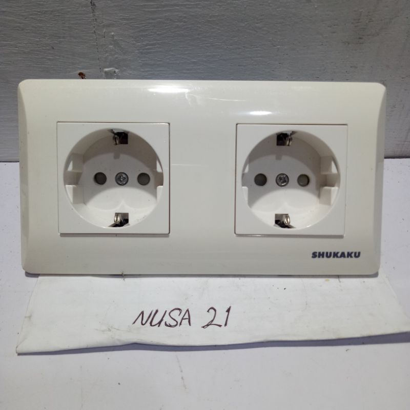 Jual Colokan Terminal Double SHUKAKU 16A 250V / Stop Kontak 2 Lubang ...