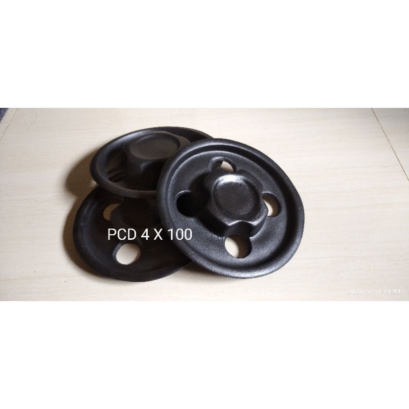 Jual Dop velg kaleng pcd 4x100 bahan fiber glass 1 set isi 4 buah ...