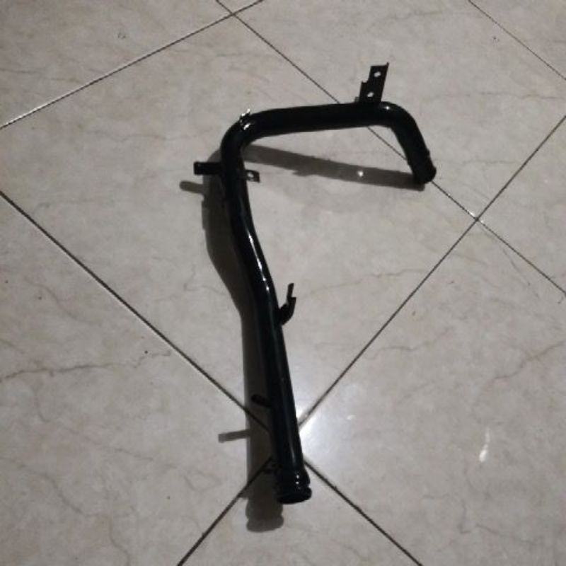 Jual Pipa radiator belakang Suzuki SY416 Baleno. 17840-60C02. BW1704 ...