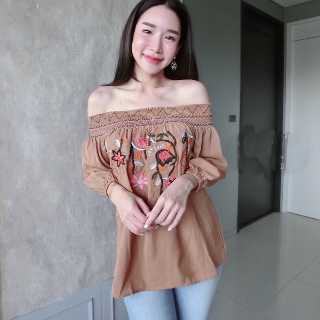 Jual Sabrina top | Shopee Indonesia