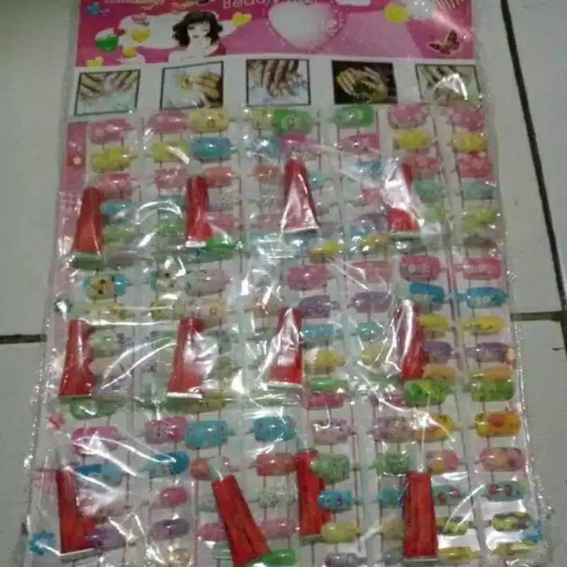 Jual Mainan Kuku kukuan isi 10 jari Bonus lem | Shopee Indonesia