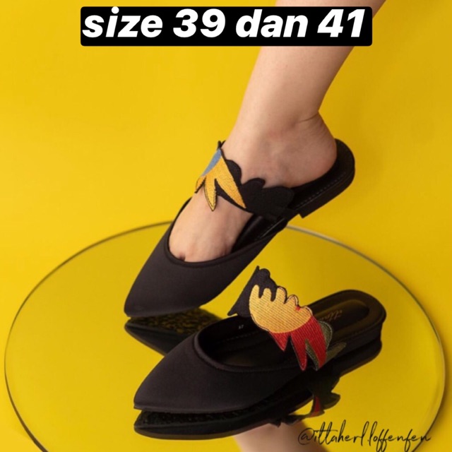 Jual ITTAHERL Calea 2 Slipper Embro Belt Ink | Shopee Indonesia