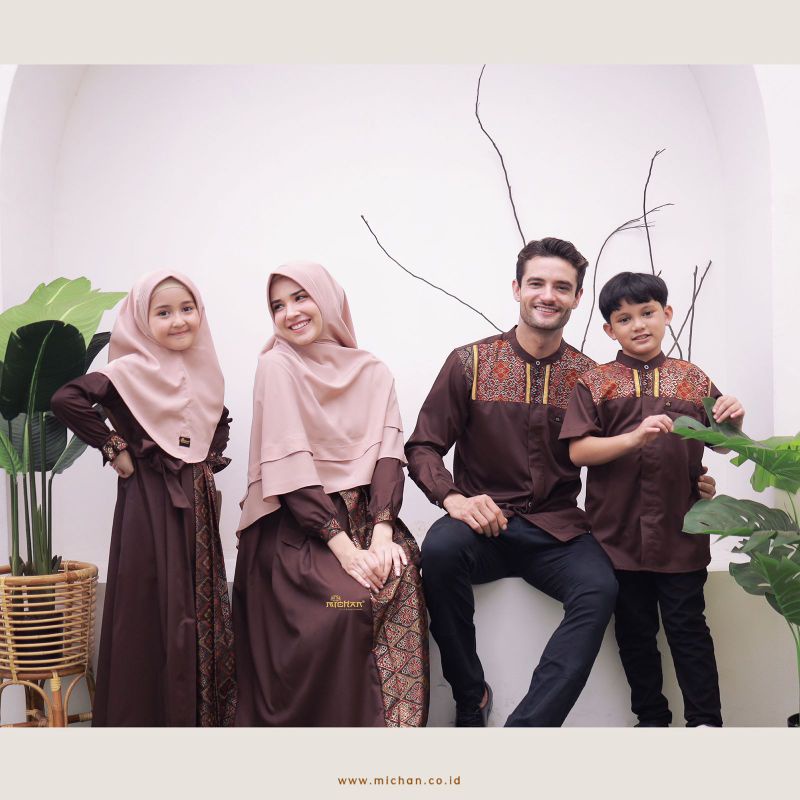Jual Sarimbit Keluarga Michan Couple Hilya Etnik Brown | Shopee Indonesia