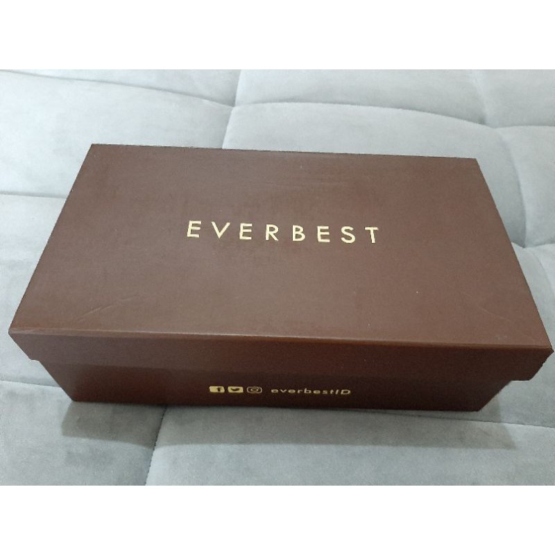 Jual Kardus sepatu everbest original | Shopee Indonesia