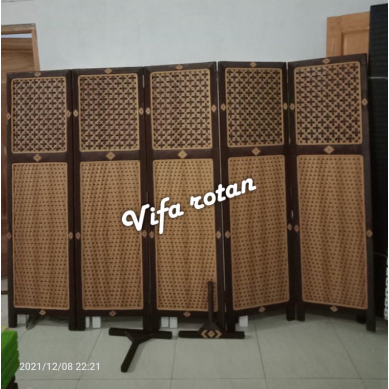 Jual partisi sketsel rotan sintetis / penyekat ruangan 5 pintu | Shopee ...