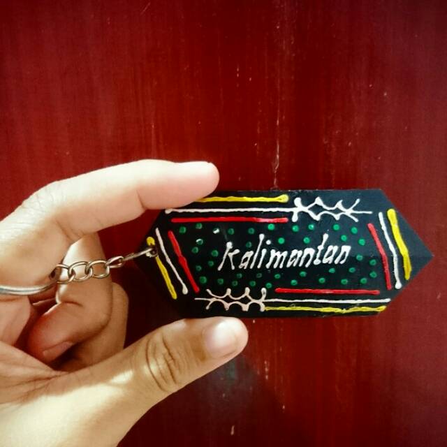 Jual Souvenir Gantungan Kunci Batu Aji dan Kayu Khas Banjar Kalimantan ...