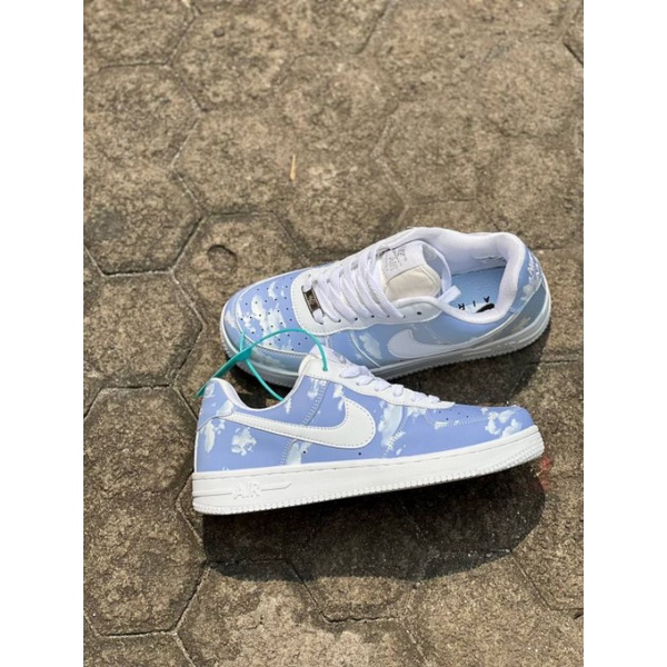 Jual Sneakers Pria/Wanita Nike Air Force 1 UV skiy blue Berubah warna ...