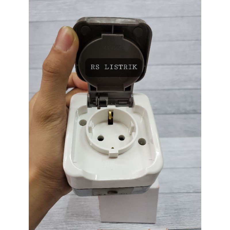 Jual Stop Kontak Broco Tutup Outbow 2151 Atlantic | Shopee Indonesia