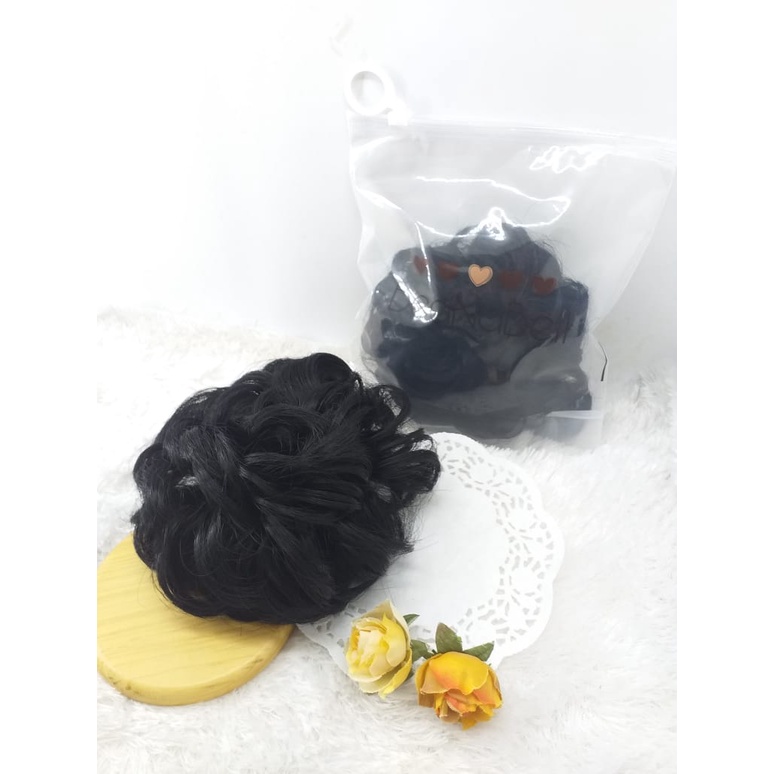 Jual RICH Ikat Rambut Wig Sintetis Cepol Palsu Curly Wigs Hair Bun ...