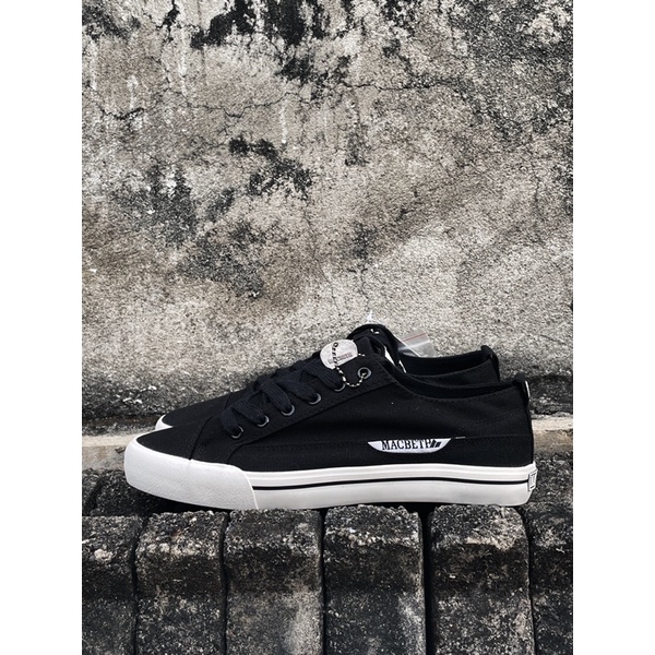 Jual Sepatu Macbeth Matthew Black White 100% Original Resmi | Shopee ...