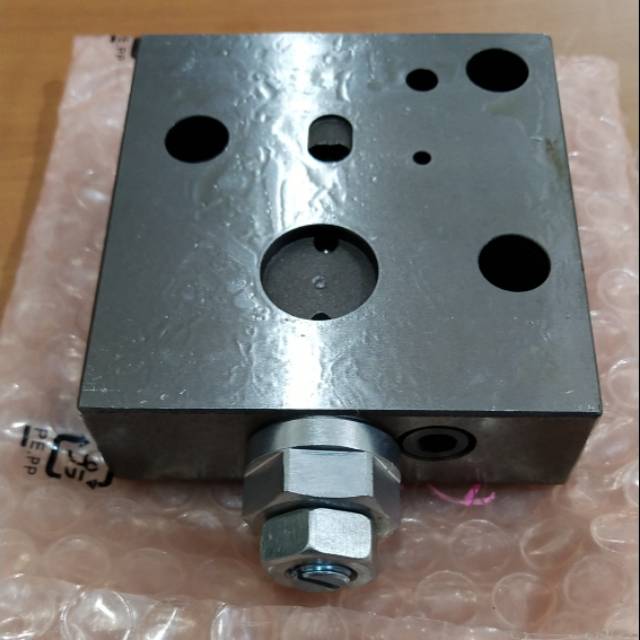 Jual Reducing valve komatsu pc200-7 / pc200-8 / 723-40-71800 pc300-8 ...