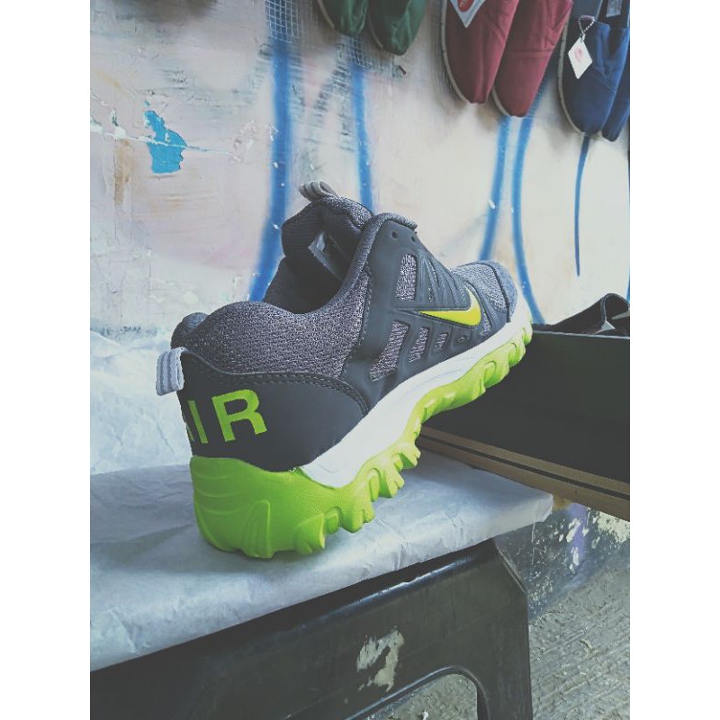 Jual Nike Sepatu Running Original Terlengkap & Harga Terbaru Mei 2026 ...