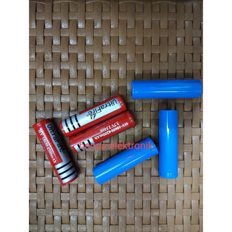 Jual Promo Baterai Cas Swat Vape Charge Ultrafire Merah Biru Panasonic ...