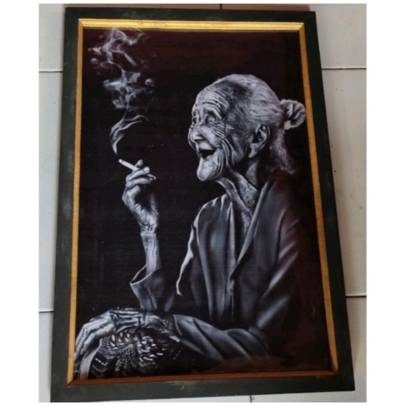 Jual Poster murah gambar Simbah merokok plus bingkai uk 55x35 | Shopee ...