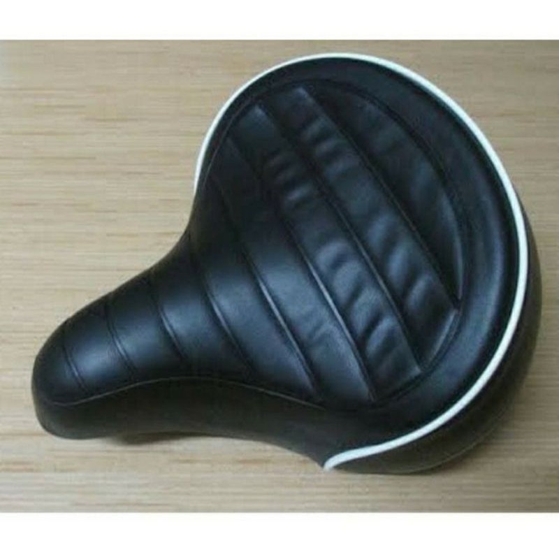 Jual Jok Sadel Saddle tempat duduk Jumbo Per sepeda Genio lebar ...
