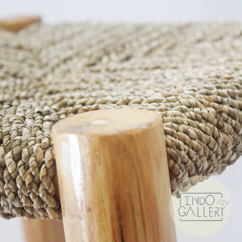 Jual KURSI KAYU JATI ANYAMAN MENDONG NATURAL SEAGRASS STOLL Price : Rp ...