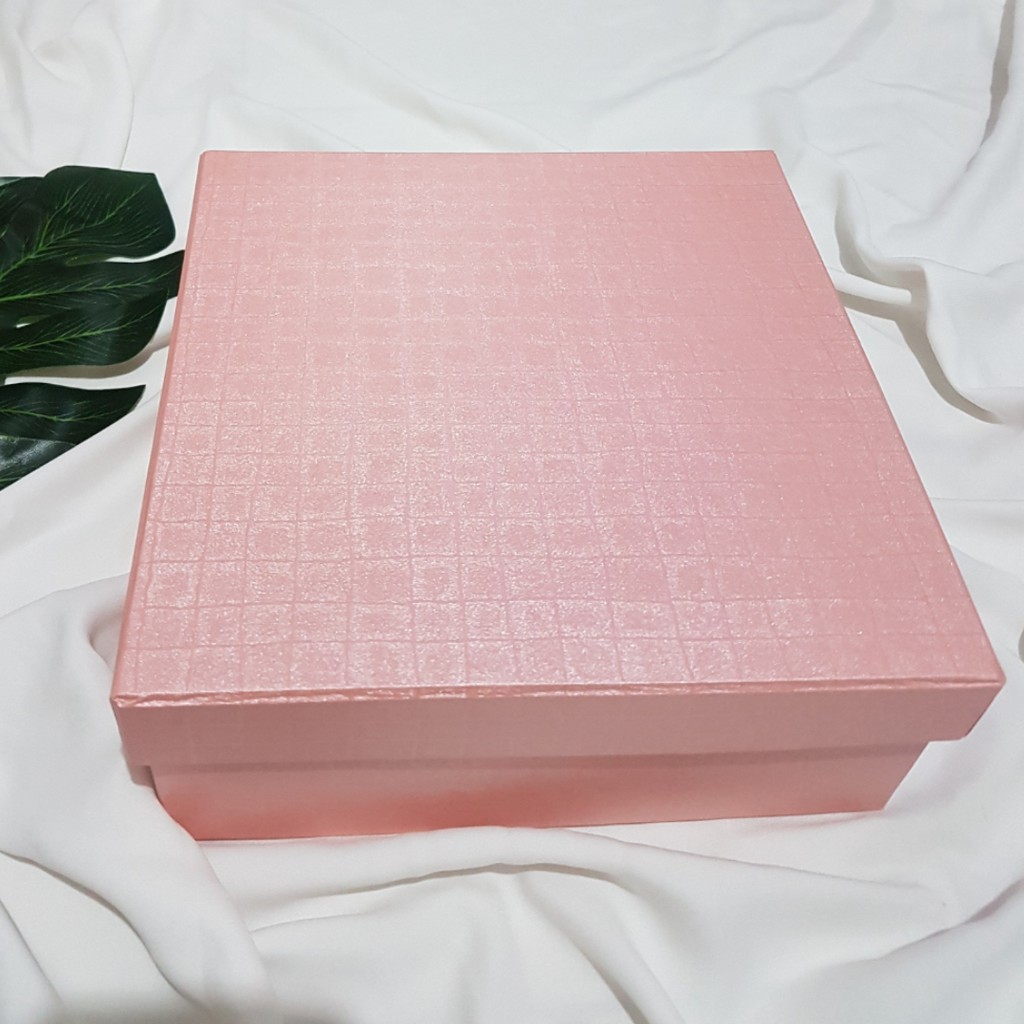 Jual KOTAK KADO BOX ULANG TAHUN / HARDBOX PINK PREMIUM TEKSTUR 20x20x8 ...