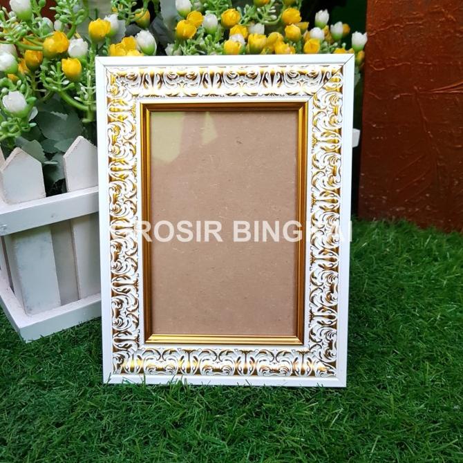 Jual Frame Foto 4R Putih Klasik Lis Gold| Bingkai Photo Minimalis Unik ...