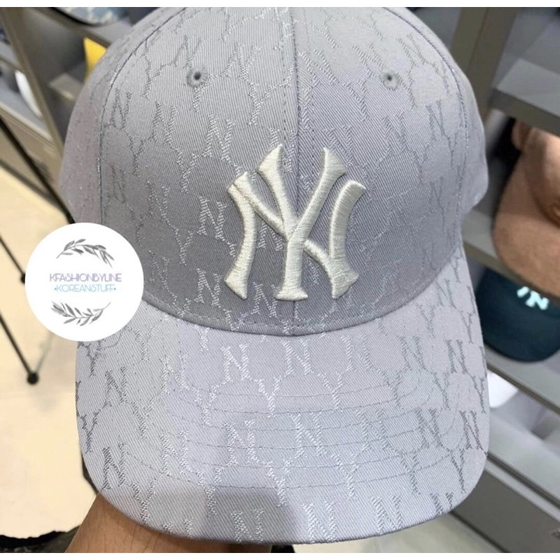 Jual MLB Monogram Jacquard Structure Ball Cap New York Yankees (GREY ...