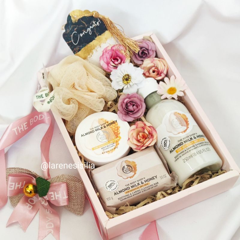 Jual The Body Shop 🩷 HAMPERS Wedding Birthday Seserahan 🩷 GIFT SET ...