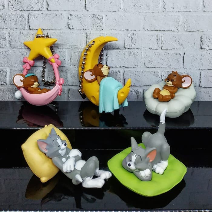 Jual Tom and Jerry Action Figure Diorama Set | Shopee Indonesia