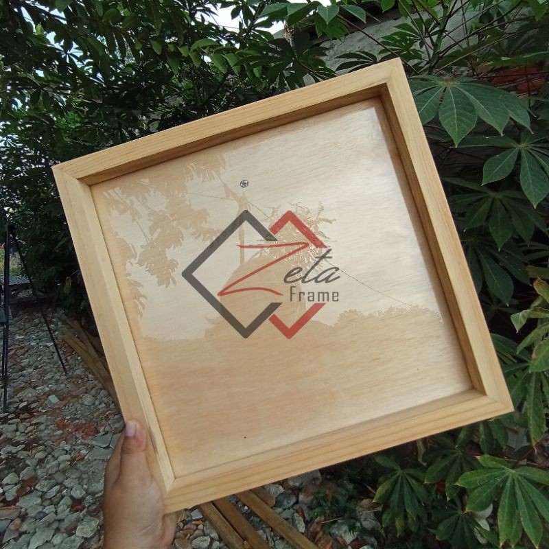 Jual Pigura Foto Pinus Natural Kayu uk. 30x30 - Frame foto kayu pinus ...