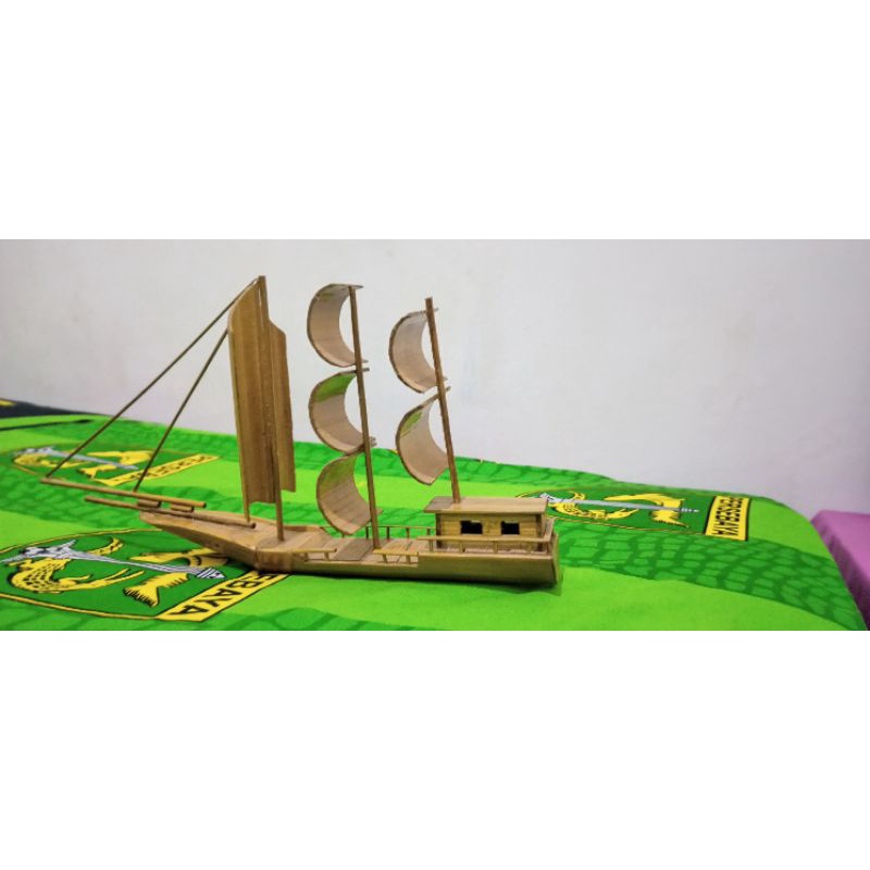 Jual Miniatur Perahu Keren simple dari bambu | Shopee Indonesia