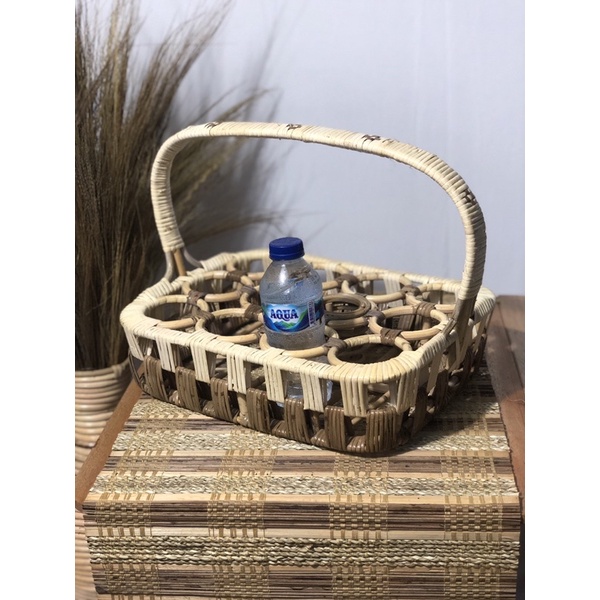 Jual Tempat minuman / tempat aqua gelas aesthetic rotan | Shopee Indonesia